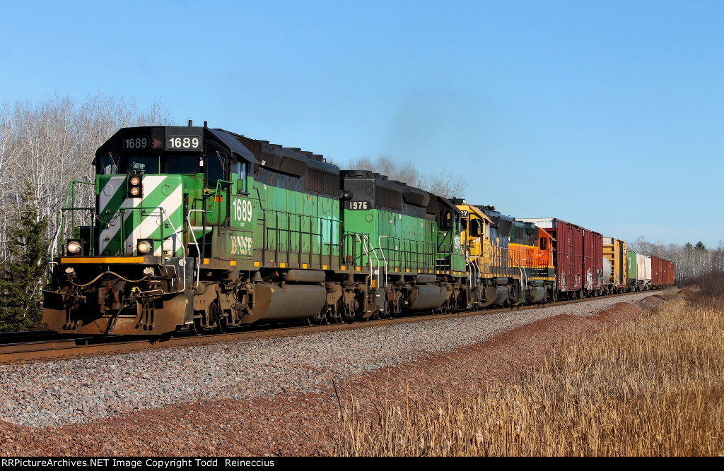BNSF 1689
